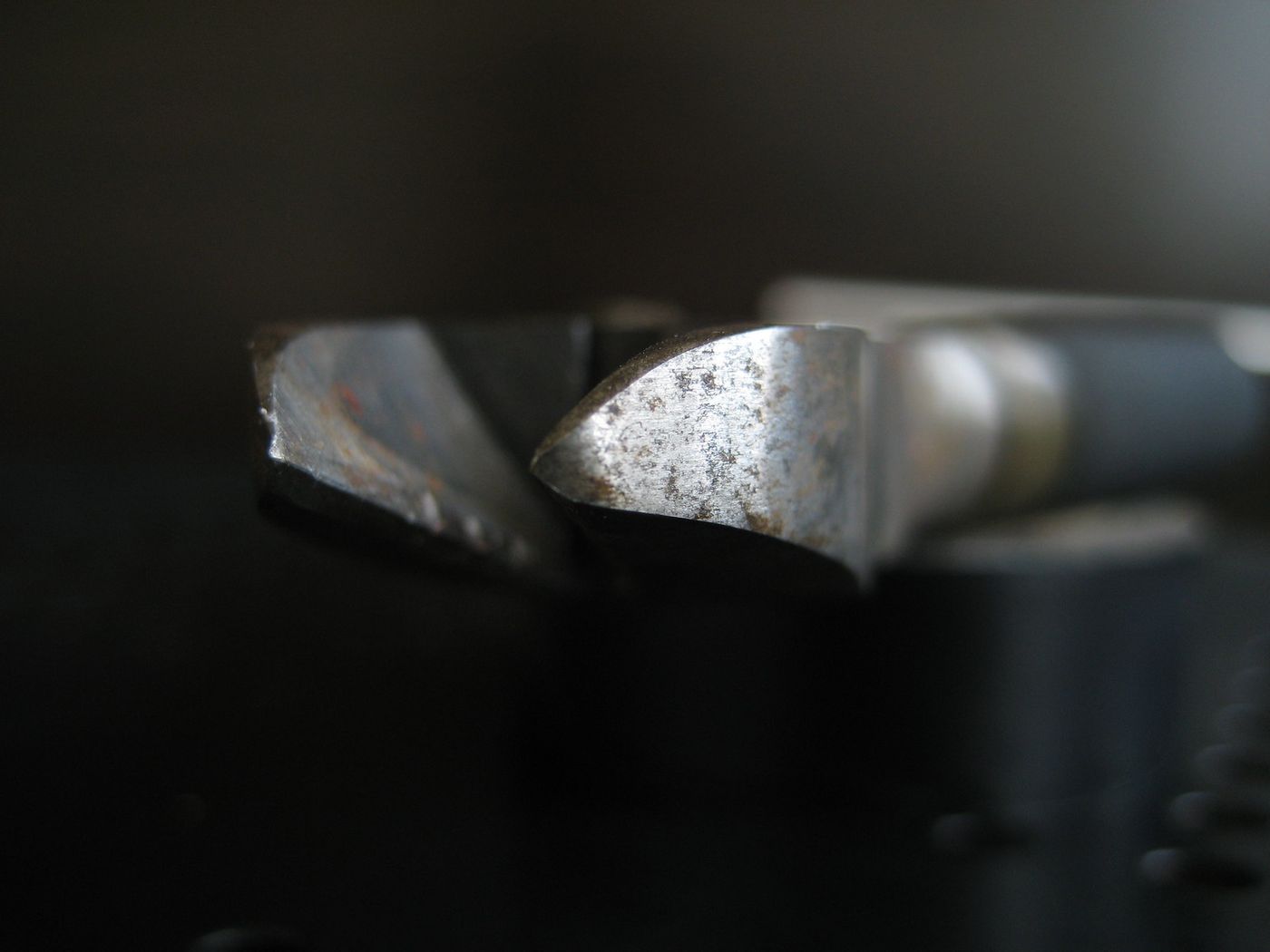 Yunques, Fraguas Portátiles, las Ruedas de Mano o Pedal-En Grano, con ...